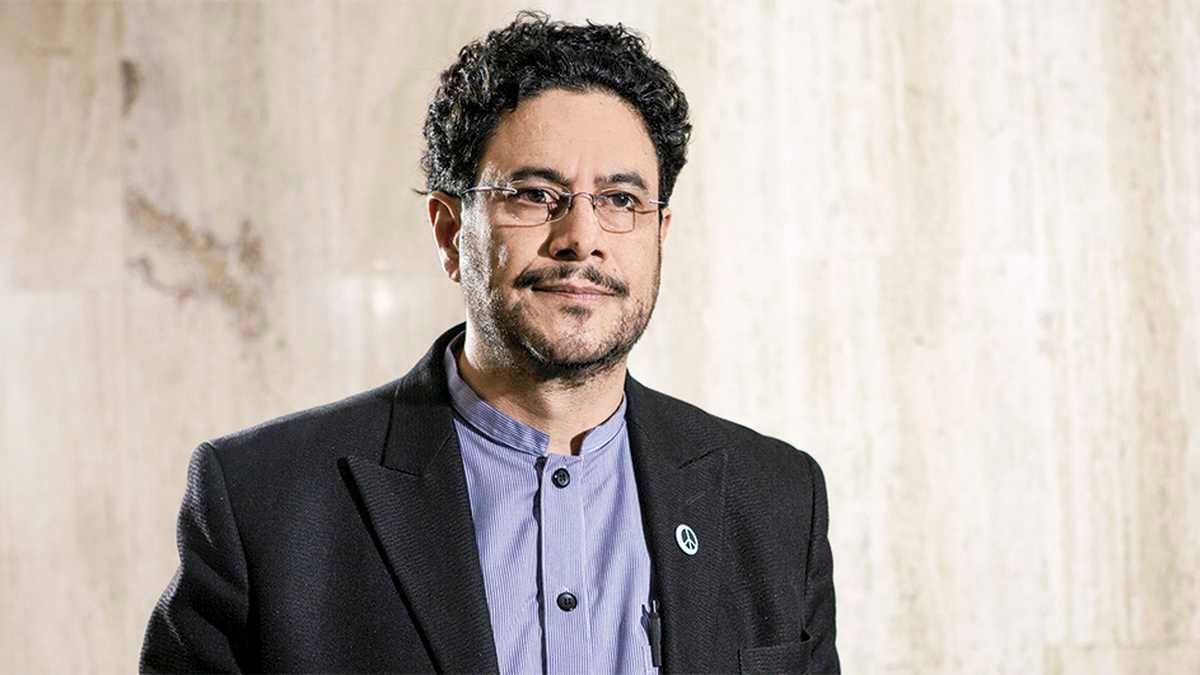 Iván Cepeda advierte que irá a primera vuelta si el CNE le impide ...